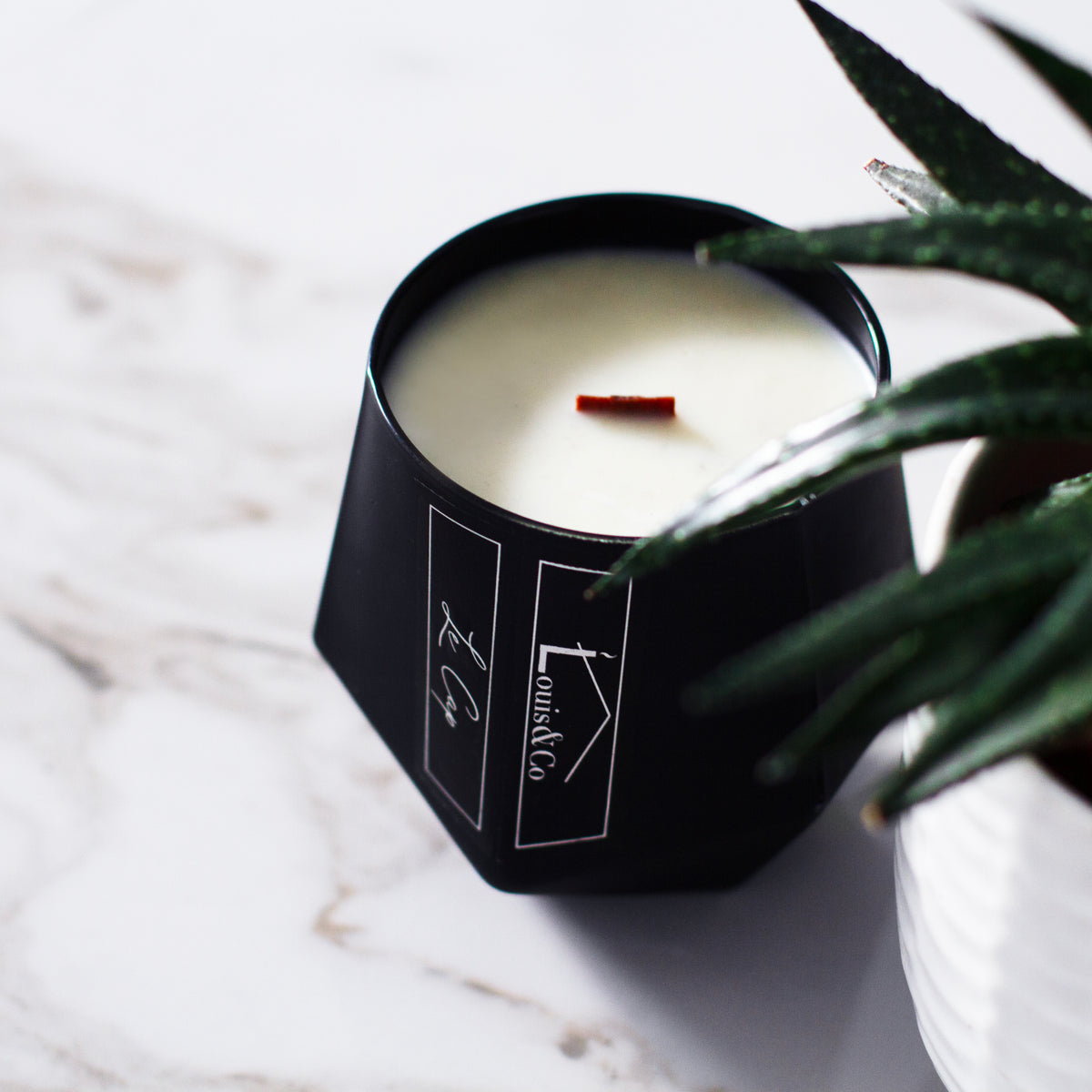 Mood-Boosting Fragrances: Scents That Brighten Your Day | Louis & Co Maison